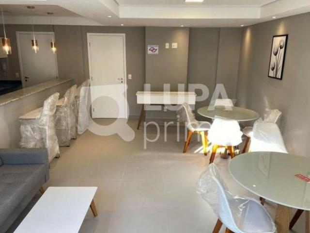 Apartamento com 2 dormitórios sendo 2 suítes á venda em Santana