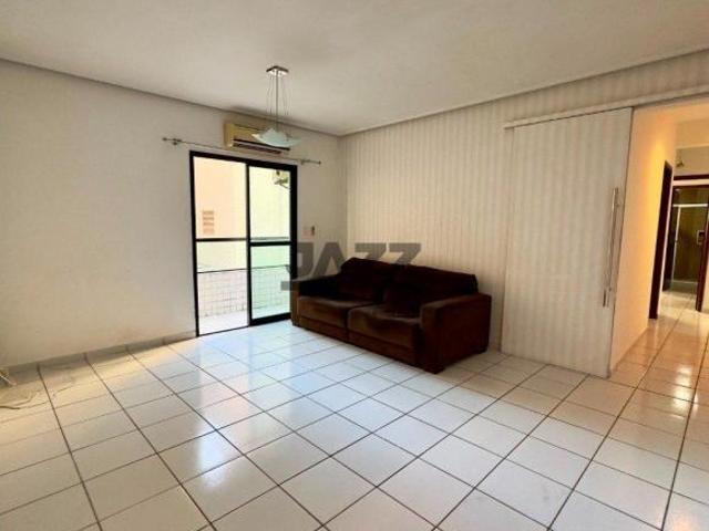 Apartamento com 2 Dormitórios, Suíte e Sacada no Canto do Forte Excelente Localização Próximo à Av