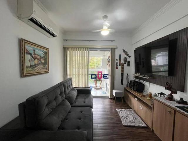 Apartamento com 2 dormitórios, suíte e 1 vaga demarcada — José Menino, Santos/SP