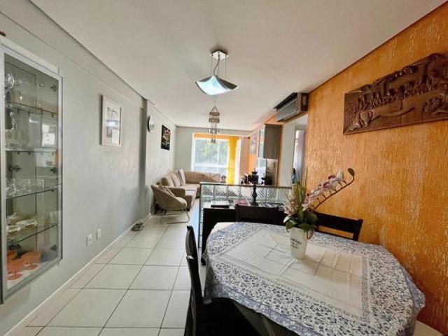 Apartamento com 2 dormitórios, suite e 2 vagas cobertas em Nossa Senhora das Gra