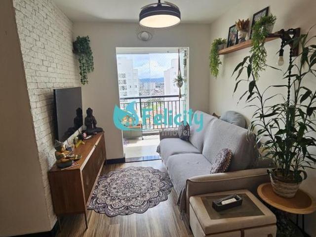 Apartamento com 2 dorms, 1 vaga, 49m2 no Jardim Íris