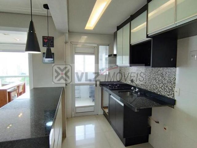 Apartamento com 2 dorms e 1 suíte e vaga de garagem na região na vila mariana