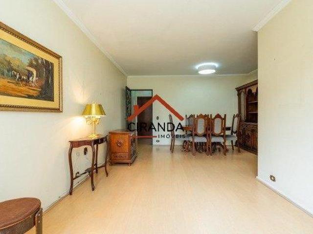 Apartamento com 2 Quartos na Frei Caneca 97 m² e 1 Vaga de Garagem