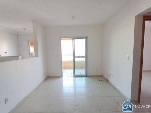 Apartamento com 2 quartos na Guilhermina em Praia Grande/SP