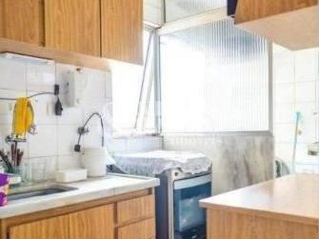 Apartamento com 2 quartos na Vila Invernada