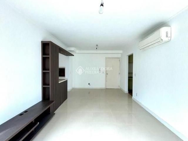 Apartamento com 2 quartos no bairro Tristeza
