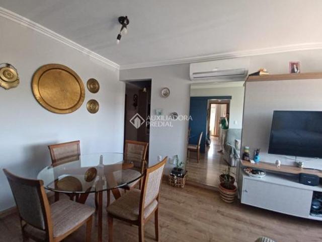 Apartamento com 2 quartos no Bairro Tristeza