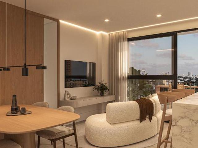 Apartamento com 2 quartos no Bairro Ahu PR