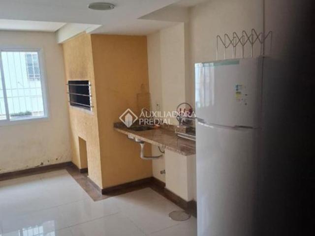 Apartamento com 2 quartos no bairro Cavalhada