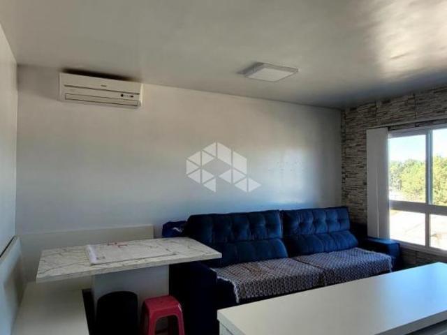 Apartamento, com 2 quartos no bairro do Imigrante
