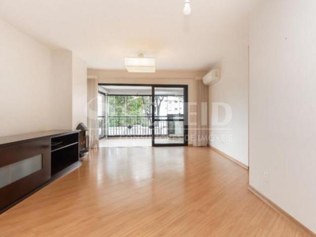 Apartamento com 2 quartos no Campo Belo!