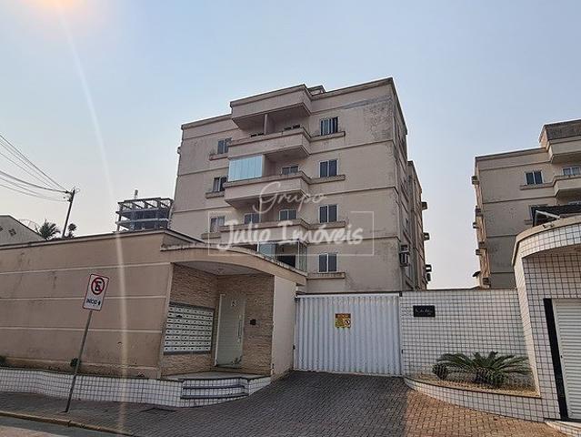 Apartamento com 2 quartos no Centro