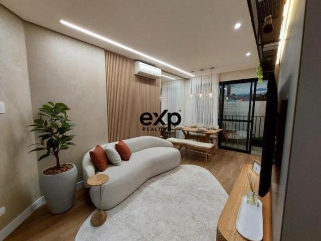 APARTAMENTO COM 2 QUARTOS NO CENTRO