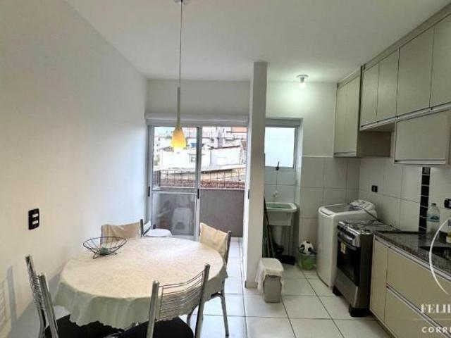 Apartamento com 2 quartos no centro de Ubatuba