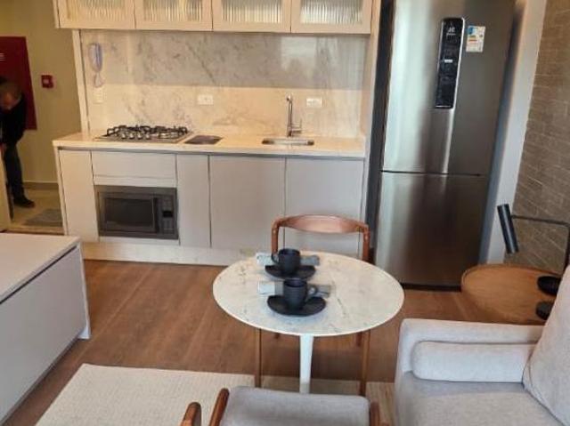 Apartamento com 2 quartos no Centro Ed VG HTL9020
