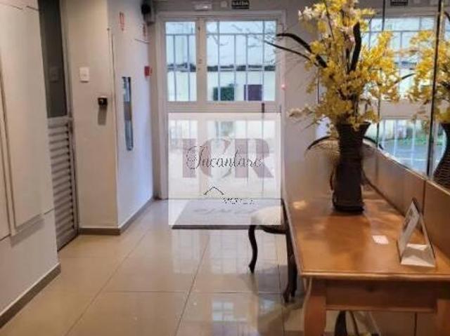Apartamento com 2 quartos no Jd. Ana Maria