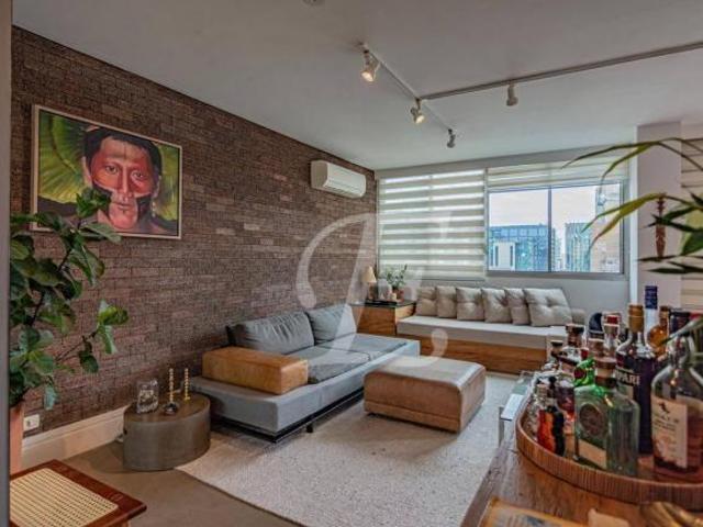 Apartamento com 2 quartos à venda, 131 m² por R$ 3.000.000 Itaim Bibi São Paulo/SP