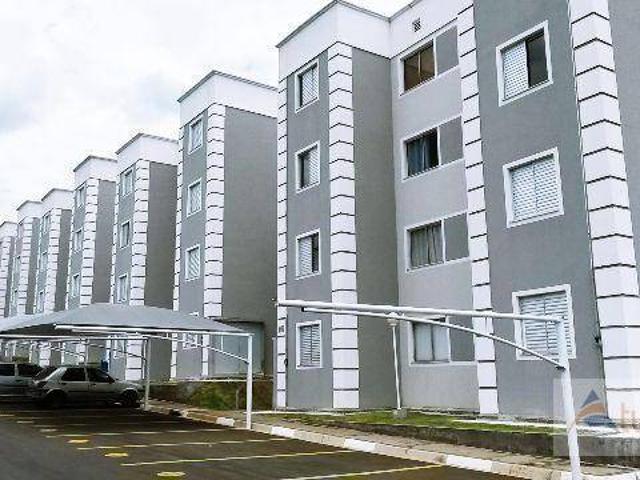 Apartamento com 2 Quartos à Venda, 46 m² por R$ 155.000