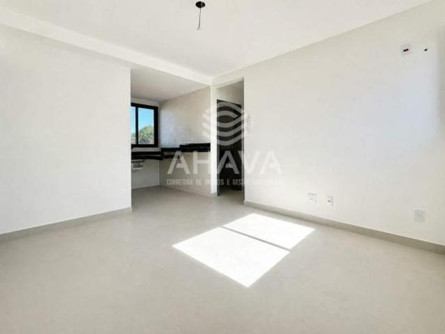 Apartamento com 2 Quartos à Venda, 50m², Itapoã, próximo à Avenida Pedro I
