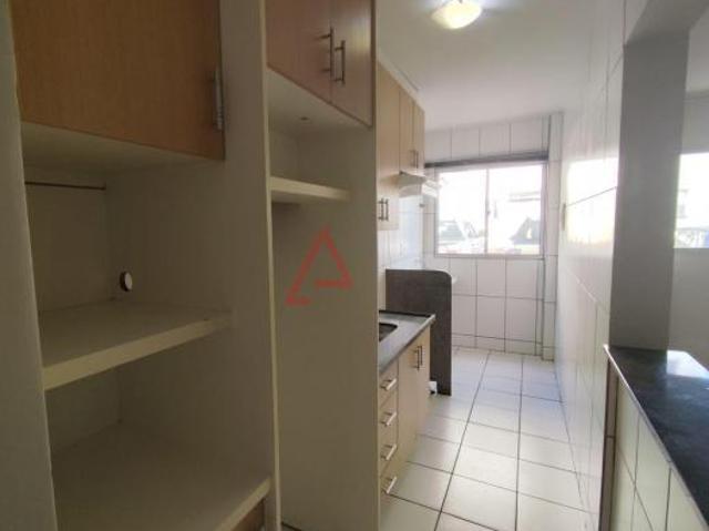Apartamento com 2 Quartos à Venda, 55m² por R$195.000,00, São Vicente, Londrina PR