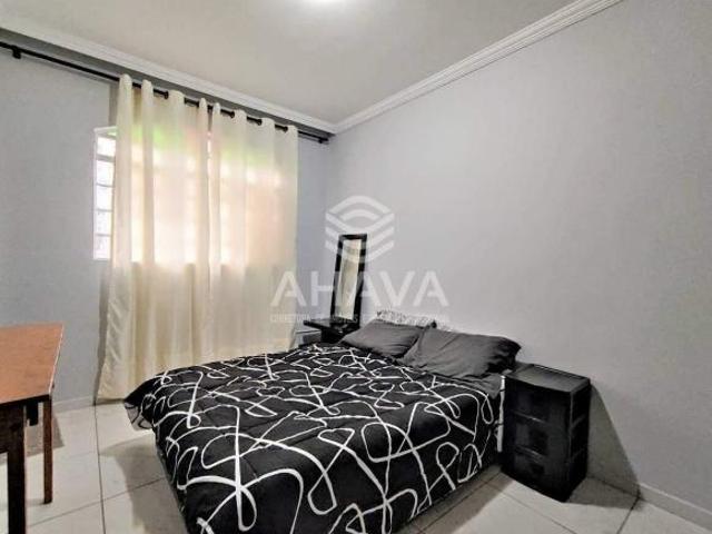 Apartamento com 2 Quartos à Venda, 70m²