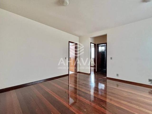Apartamento com 2 Quartos à Venda, 76,65m², Santa Rosa, próximo à Rua Izabel Bueno