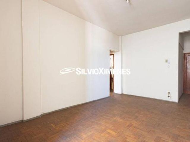 Apartamento com 2 quartos à Venda, Centro Belo Horizonte