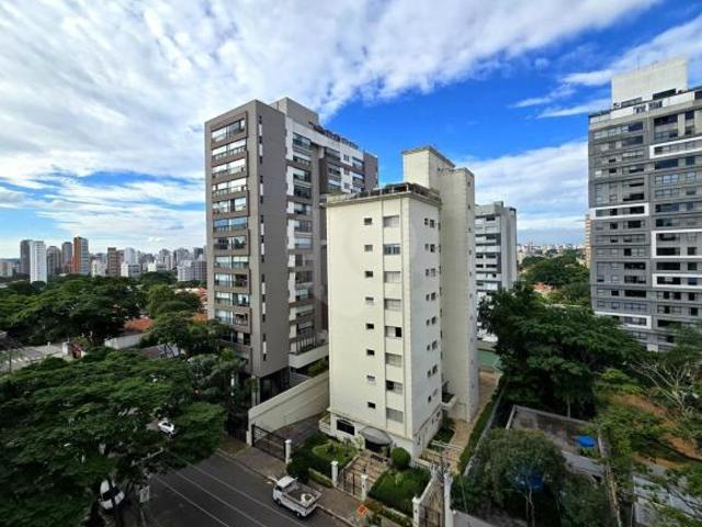 Apartamento com 2 quartos à venda em Campo belo SP