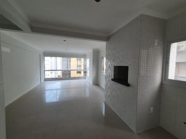 Apartamento com 2 quartos à venda em Capão Da Canoa, no bairro Centro