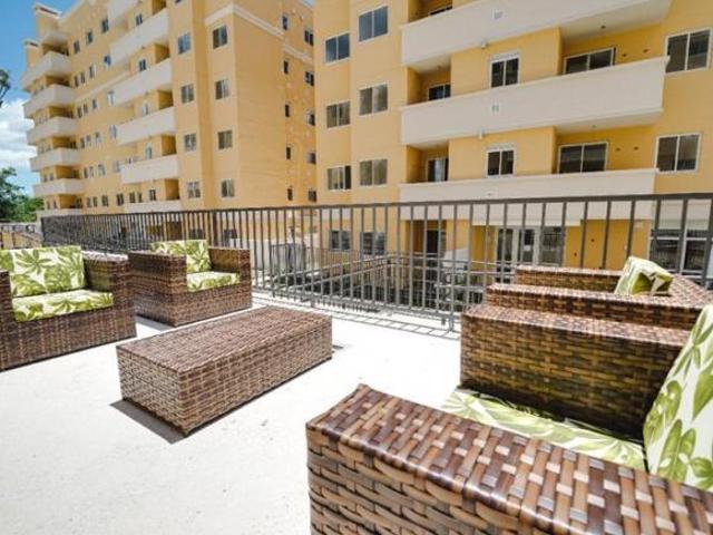 Apartamento com 2 quartos à venda em Capão Raso, novo, ensolarado