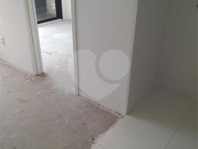 Apartamento com 2 quartos à venda em Carandiru SP