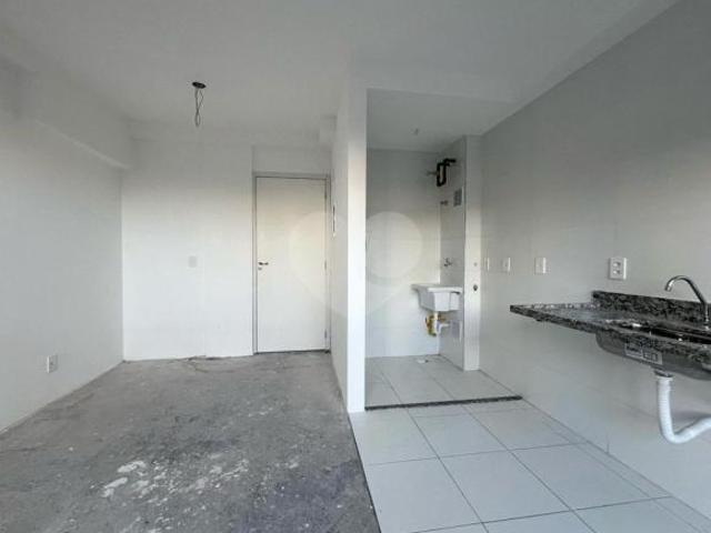 Apartamento com 2 quartos à venda em Carandiru SP