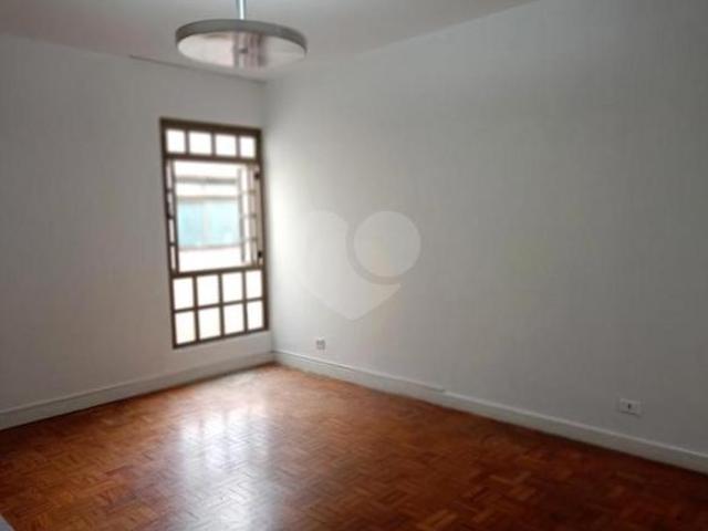 Apartamento com 2 quartos à venda em Cerqueira césar SP