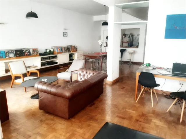 Apartamento com 2 quartos à venda em Cerqueira César SP