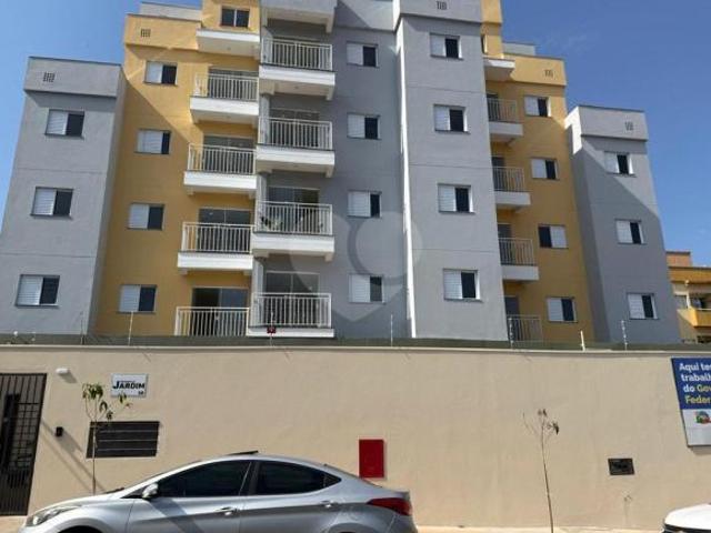 Apartamento à venda com 2 quartos, sendo 1 suíte, no condomínio Residencial Jardim, São Carlos