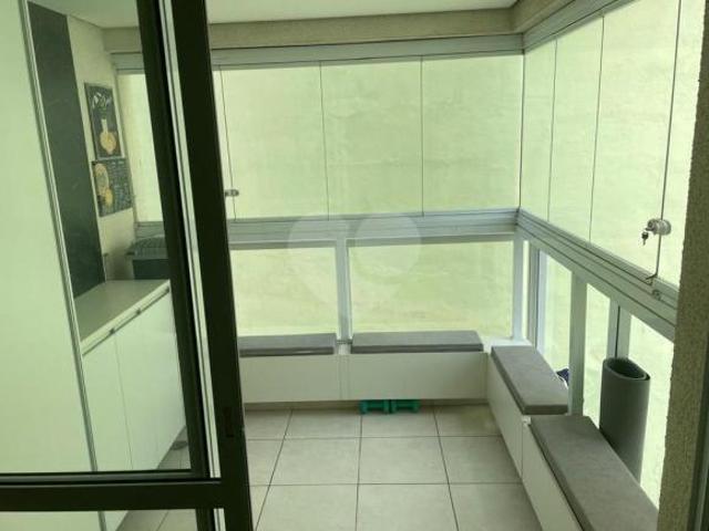Apartamento com 2 quartos à venda em Aclimação SP