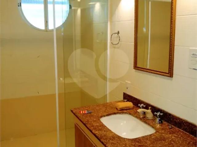 Apartamento com 2 quartos à venda em Aclimação SP