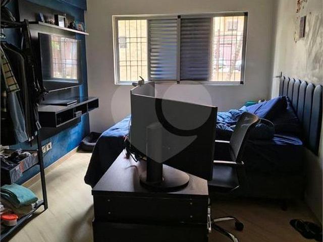 Apartamento com 2 quartos à venda em Aclimação SP