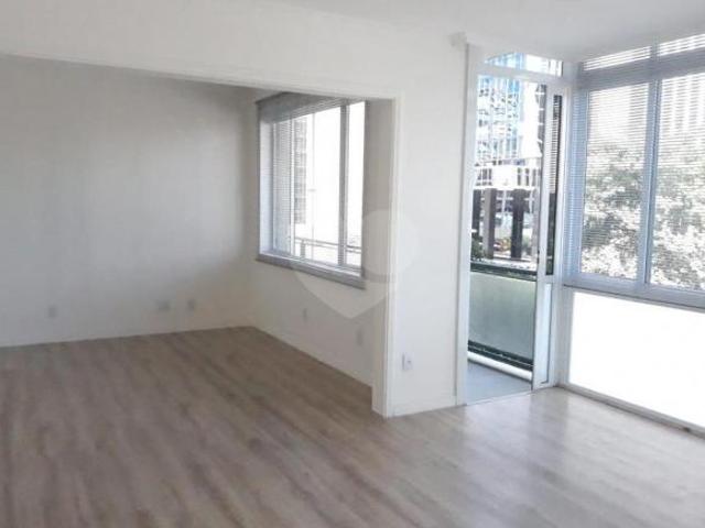 Apartamento com 2 quartos à venda em Bela vista SP