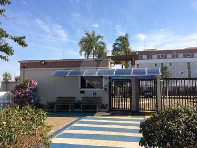 Apartamento à venda com 2 quartos no condomínio Monte Azul, São Carlos