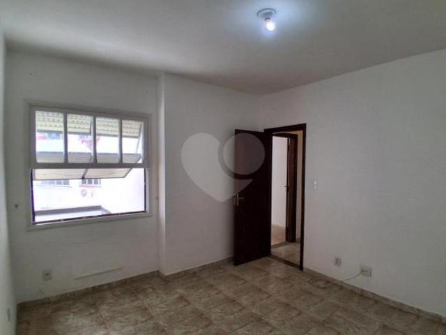 Apartamento com 2 quartos à venda em Embaré SP