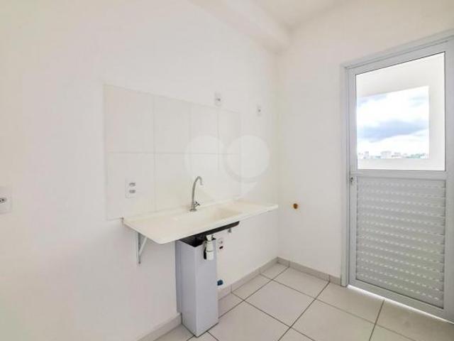 Apartamento com 2 quartos à venda em Itaquera SP