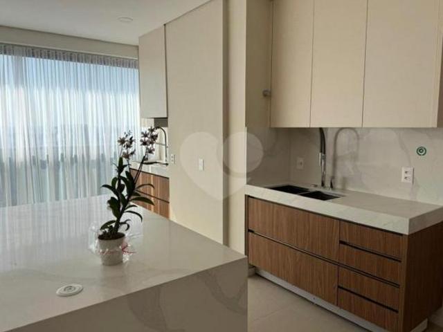 Apartamento com 2 quartos à venda em Jardim morumbi SP