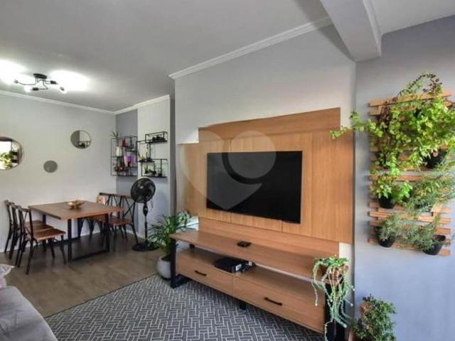 Apartamento com 2 quartos à venda em Jardim Colombo SP