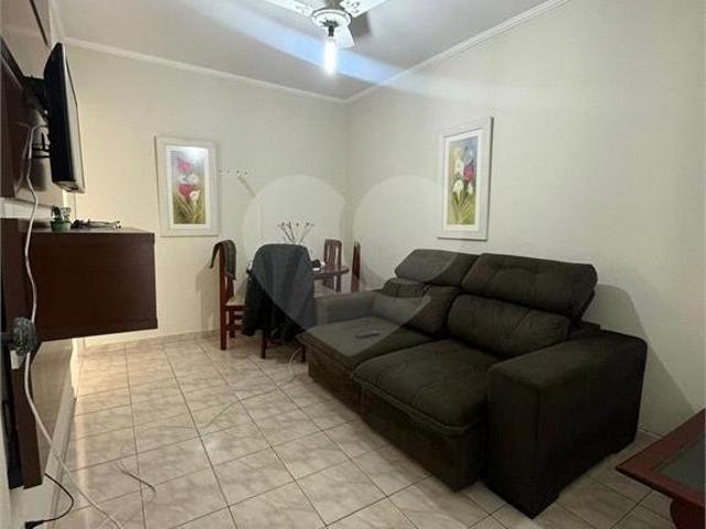 Apartamento com 2 quartos à venda em Ocian SP
