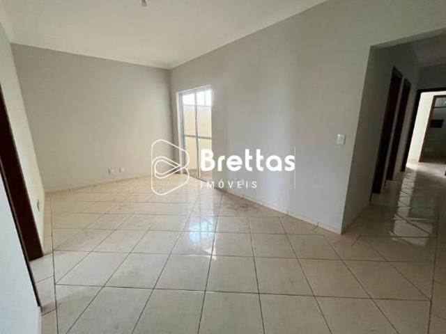Apartamento com 2 quartos à venda em Lavras, no bairro Retiro