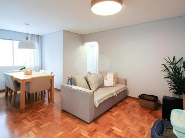 Apartamento com 2 quartos à venda em Moema