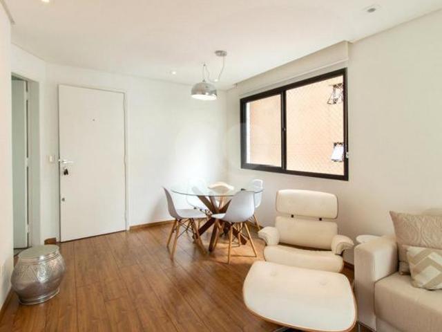 Apartamento com 2 quartos à venda em Moema SP