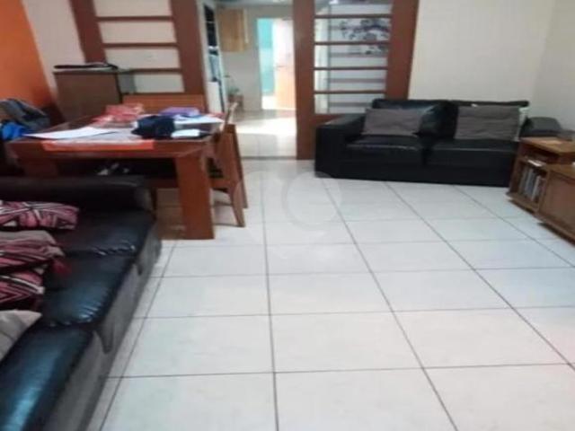 Apartamento com 2 quartos à venda em Sé SP