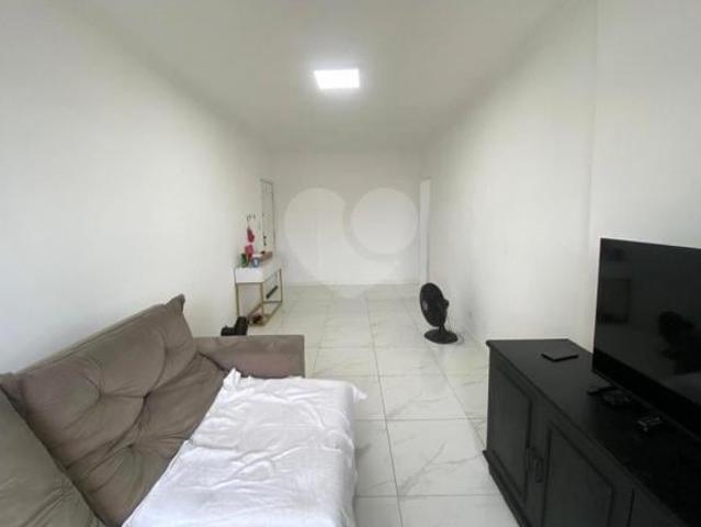 Apartamento com 2 quartos à venda em Ponta Da Praia SP